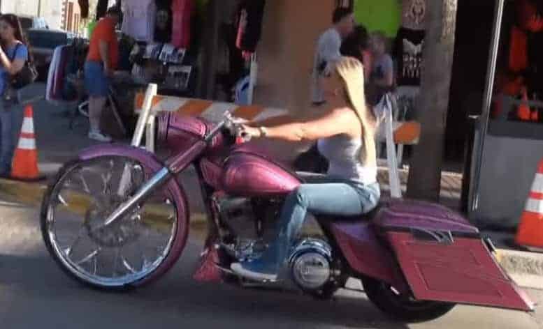 Daytona Bike Week 2015 - Bikini Contest - San Diego Custom Motorcycles ...